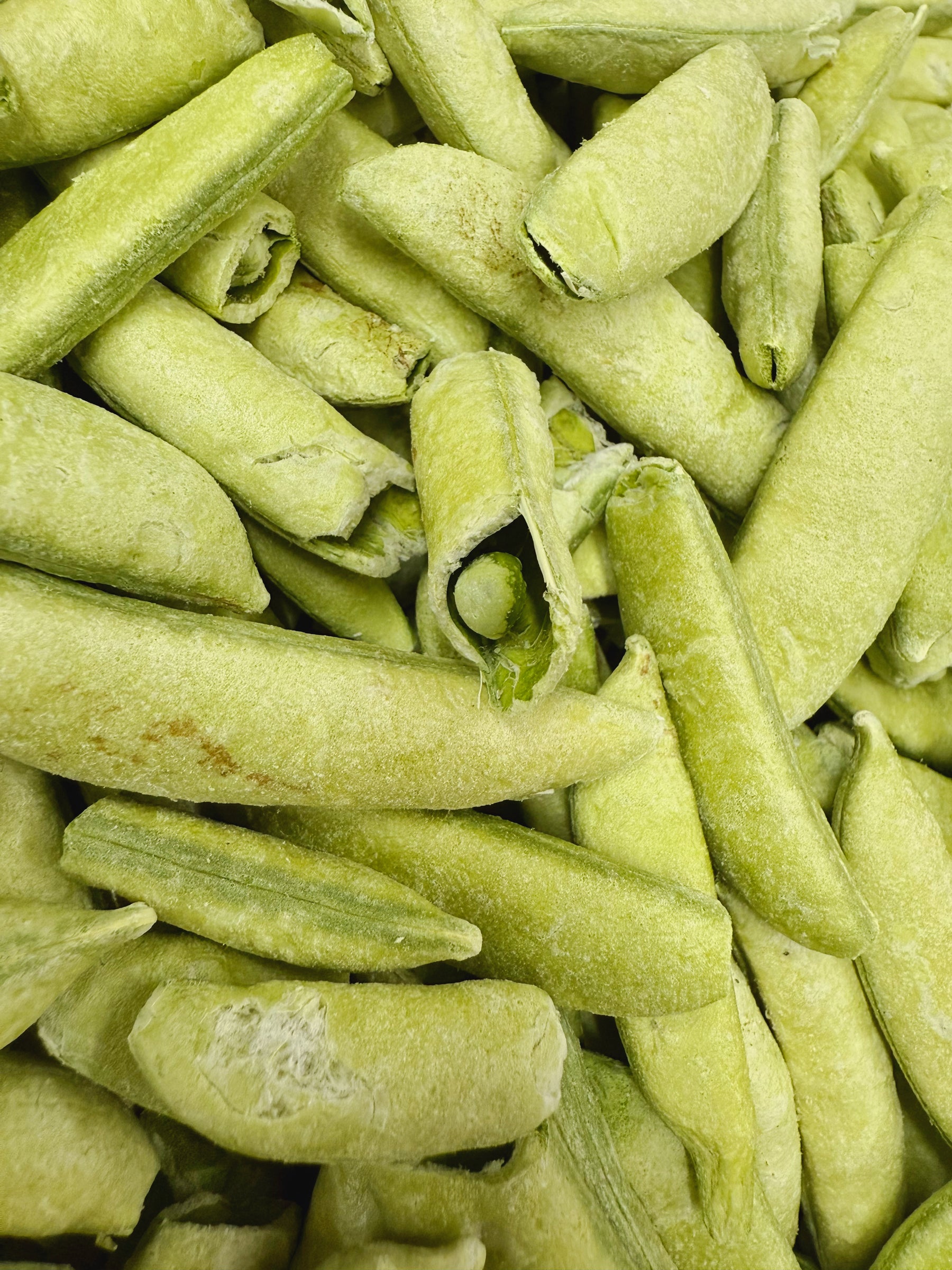 100% Pea Pods - 1.5 Cups - Bird Bites Healthy Freeze Dried Treats